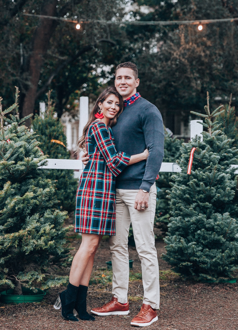 14 Chic Modest Holiday Outfits To Try Out - Cleo Madison