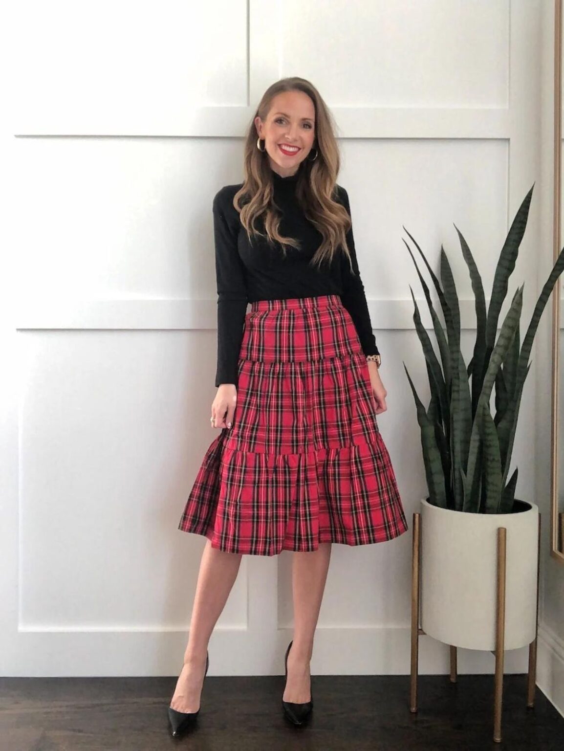 10 Warm And Cute Winter Church Outfits - Cleo Madison