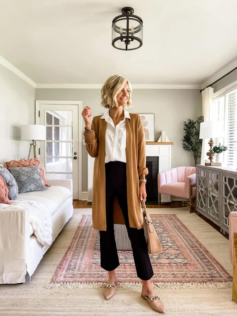 11 Smart And Stylish Fall Work Outfits - Cleo Madison