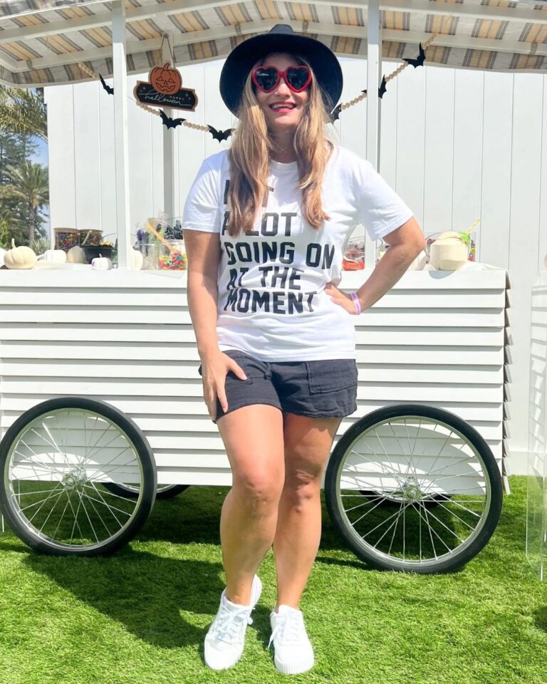32 Taylor Swift Halloween Costumes You'll Love - Cleo Madison